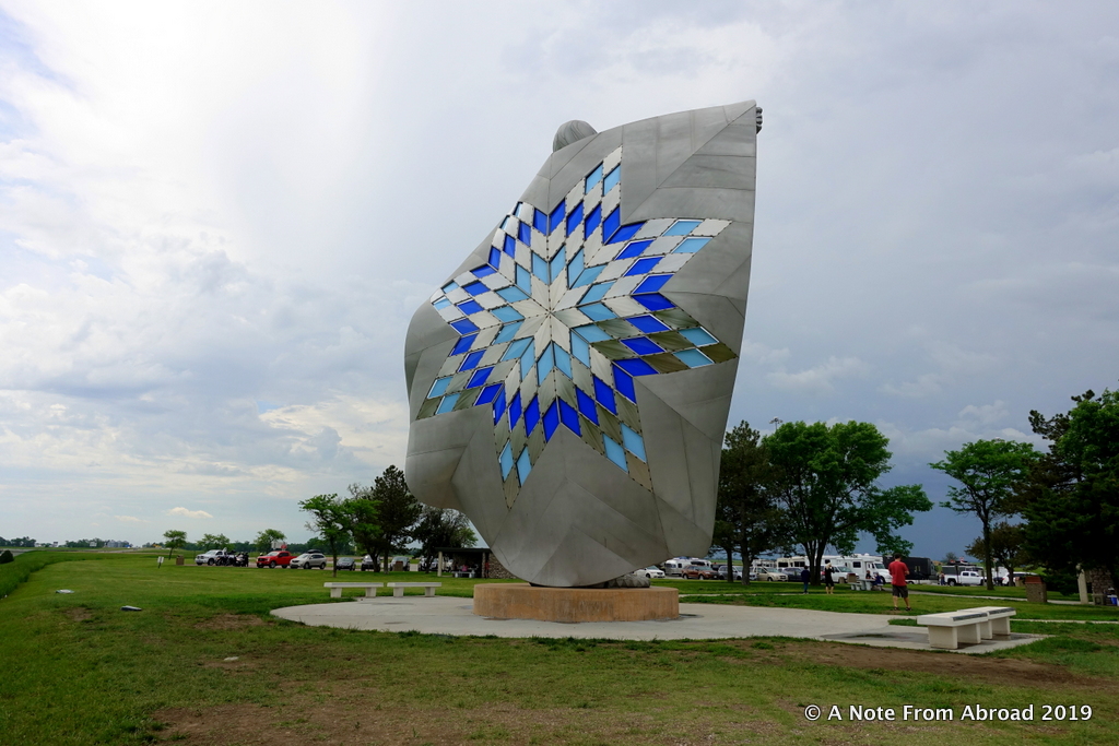 SOUTH DAKOTA: Dignity of Earth and Sky Statue | A Note From Abroad